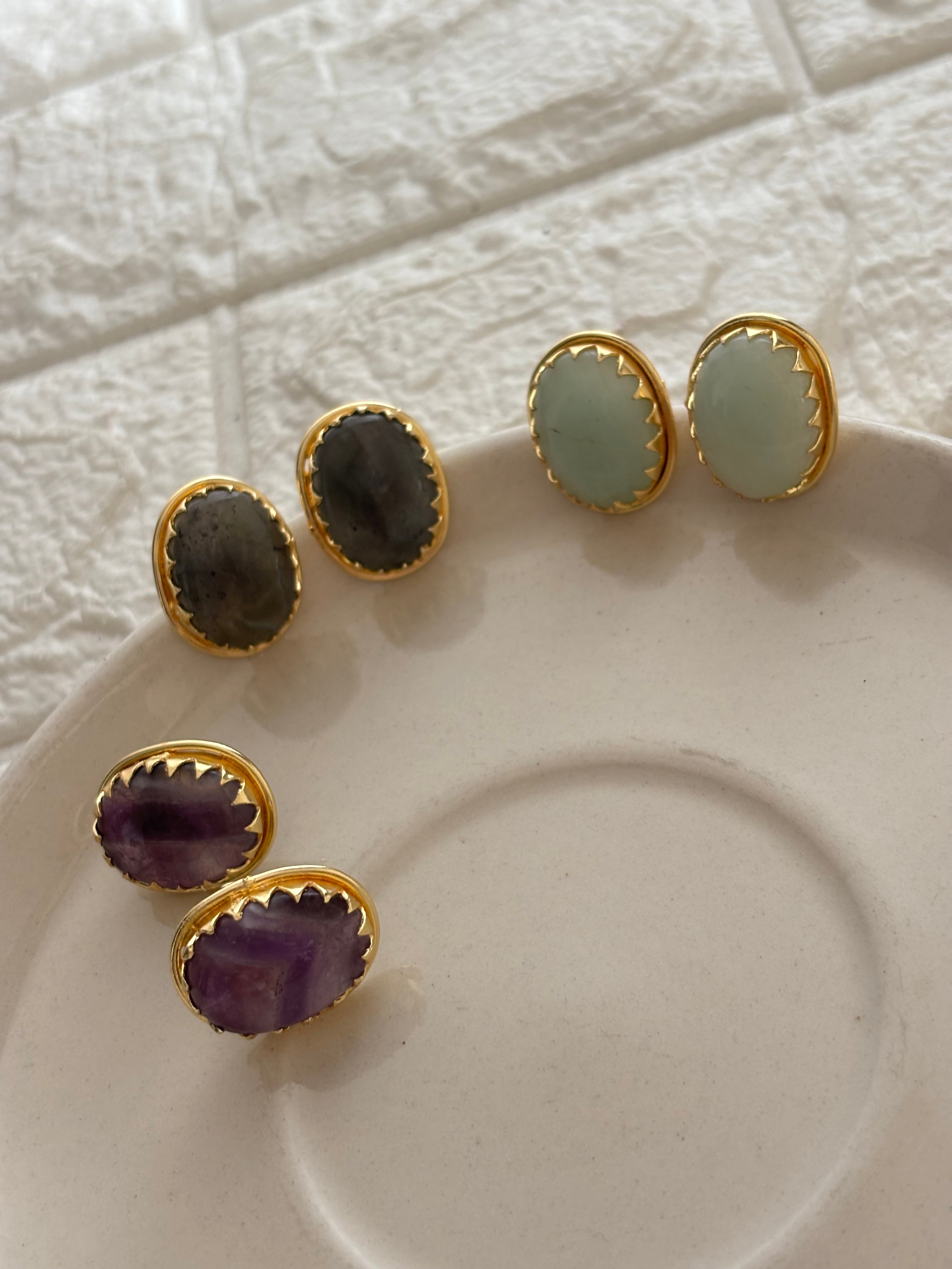 Bliss Natural Stone Studs- Brass – MACHKI