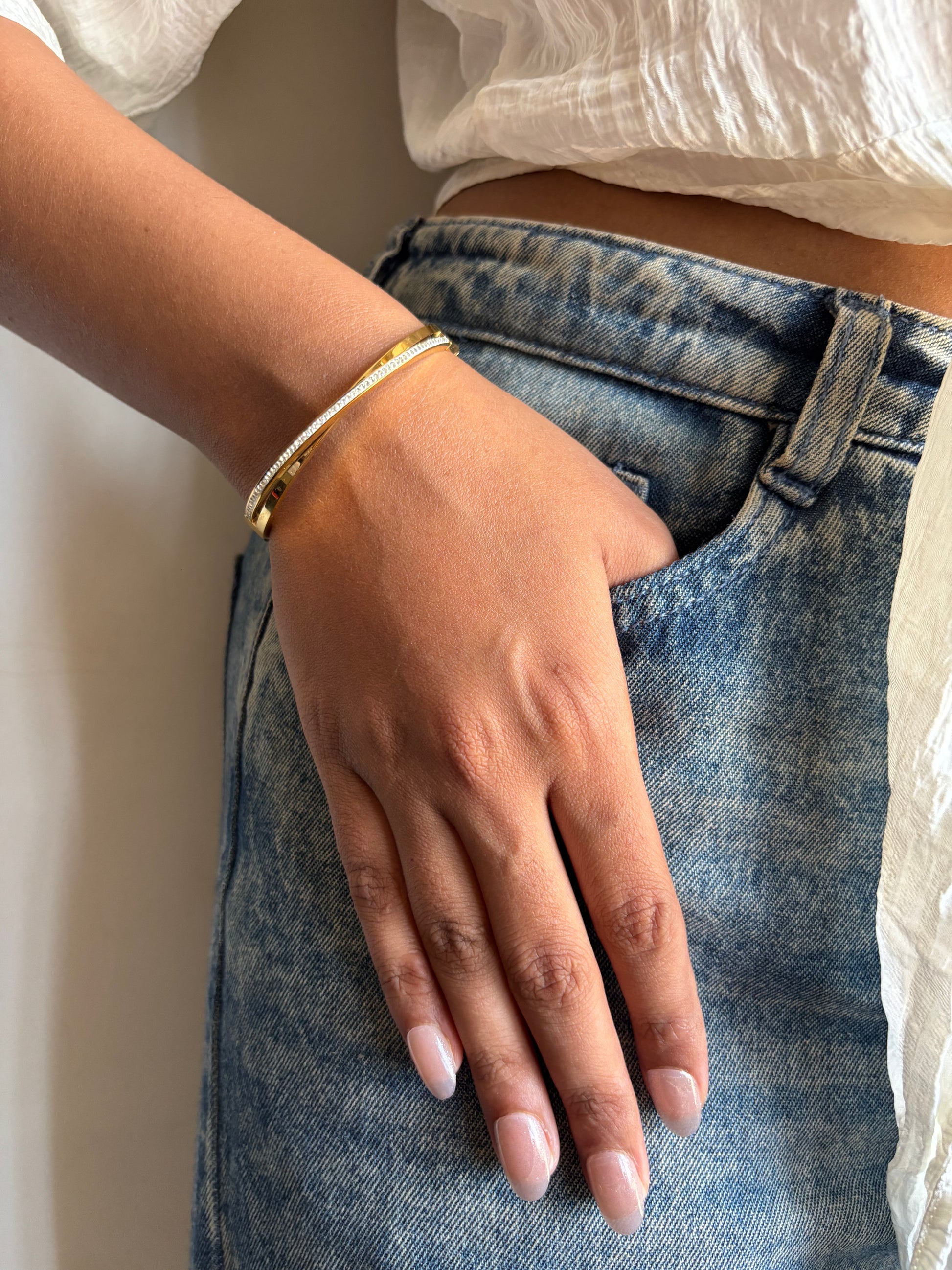 Studded Crossover Bracelet – MACHKI