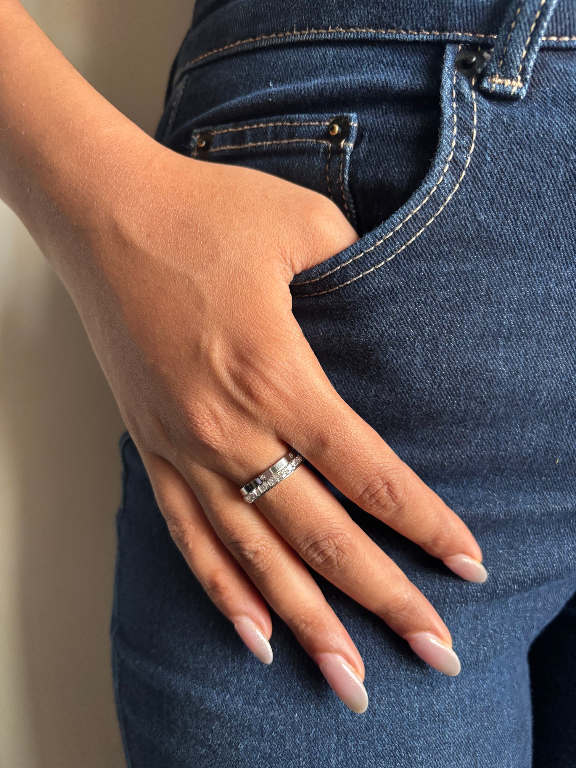 Silver Studded Band Ring – MACHKI